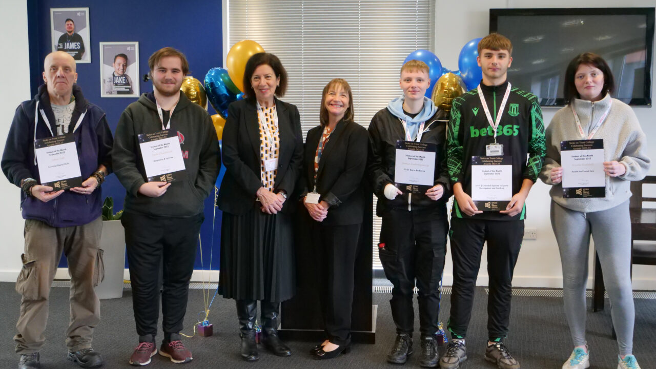 Jo Gideon MP presents awards at cutting edge campus :Stoke-on-Trent College