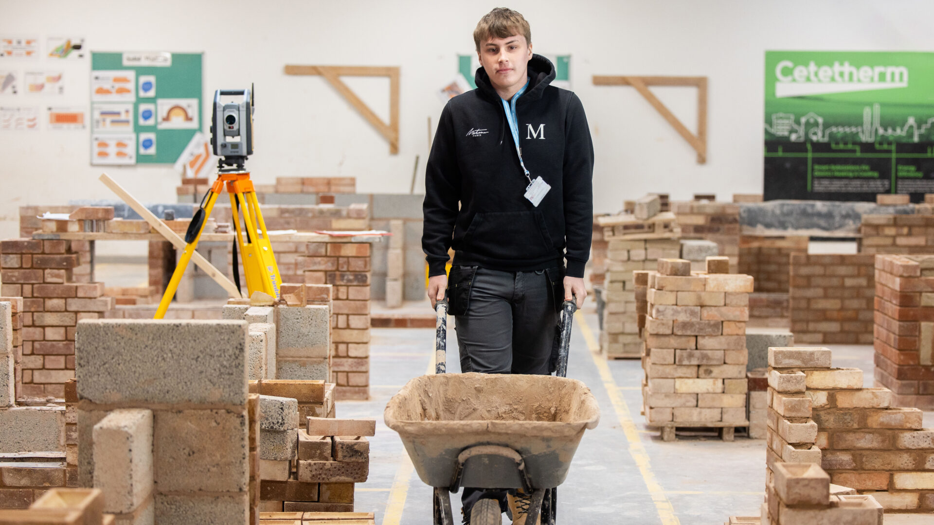 Standard Level 2 Bricklayer - Stoke-on-Trent College :Stoke-on-Trent ...